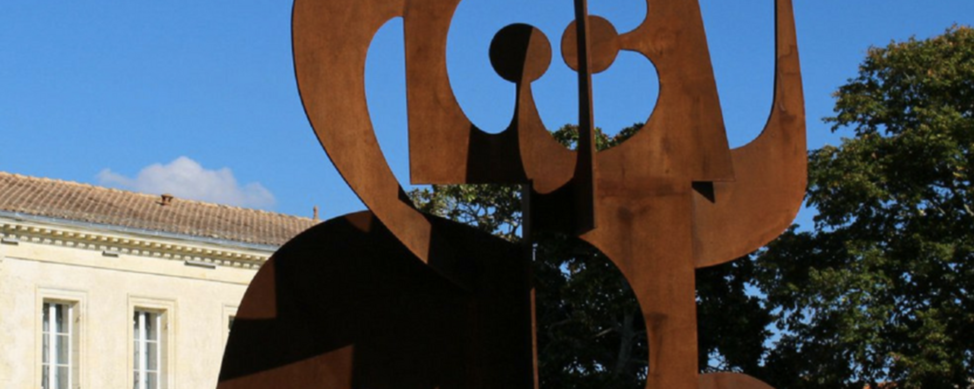 Un véritable musée à ciel ouvert - DOMAINES ROLLAN DE BY